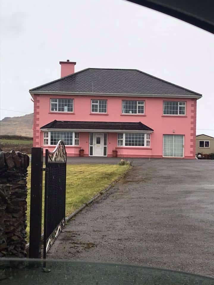 My Adventurous 10 Day Irish Solo Road Trip - Girls Who Travel