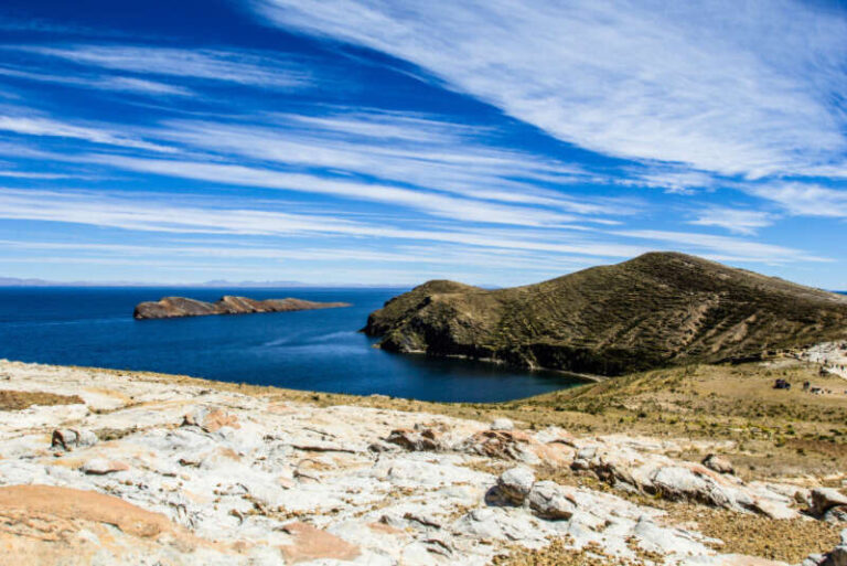 14 Famous Landmarks In Bolivia You Can't Miss (and the best tours to ...