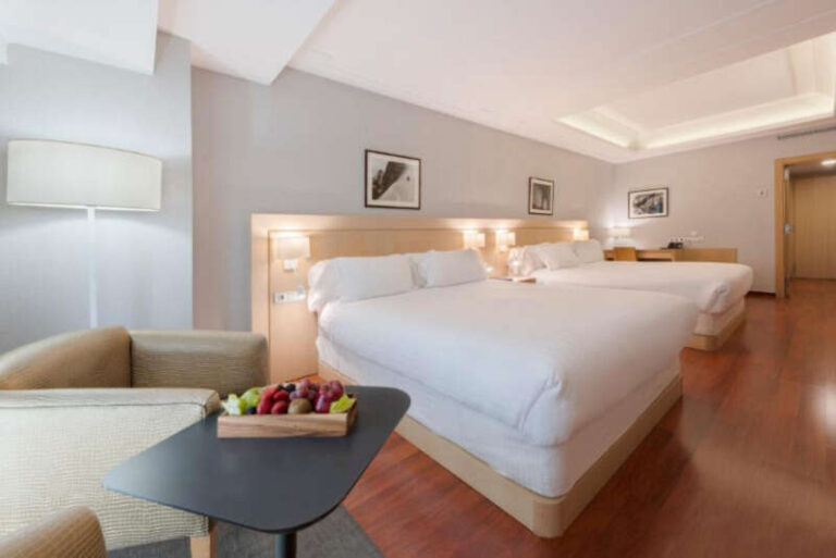 Top 10 Andorra Luxury Hotels Every Female Traveler Will Love - Girls ...