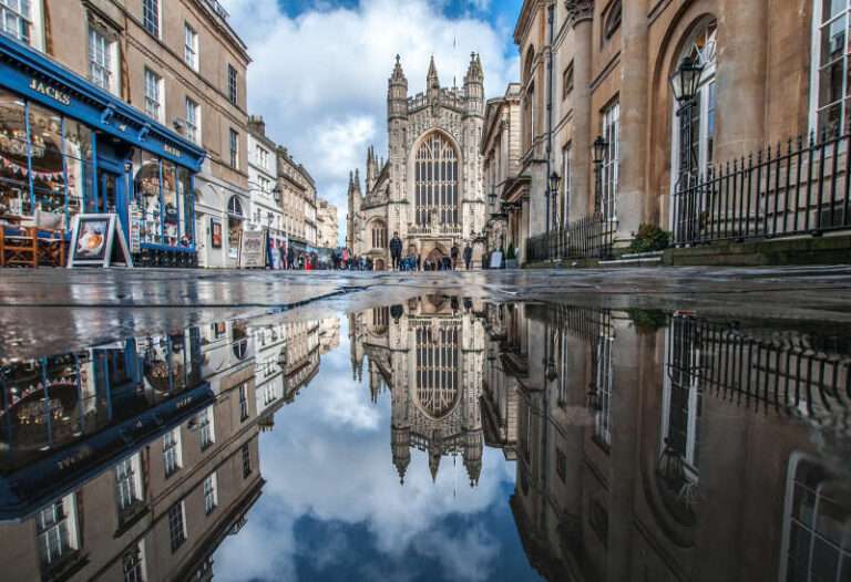When Is The Best Time To Visit Bath, England? - Girls Who Travel