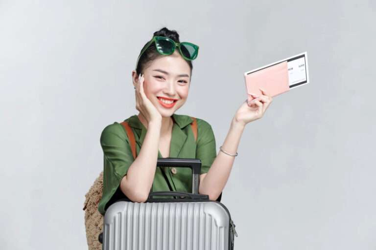 5 Items Every Frequent Flyer Should Own - Girls Who Travel