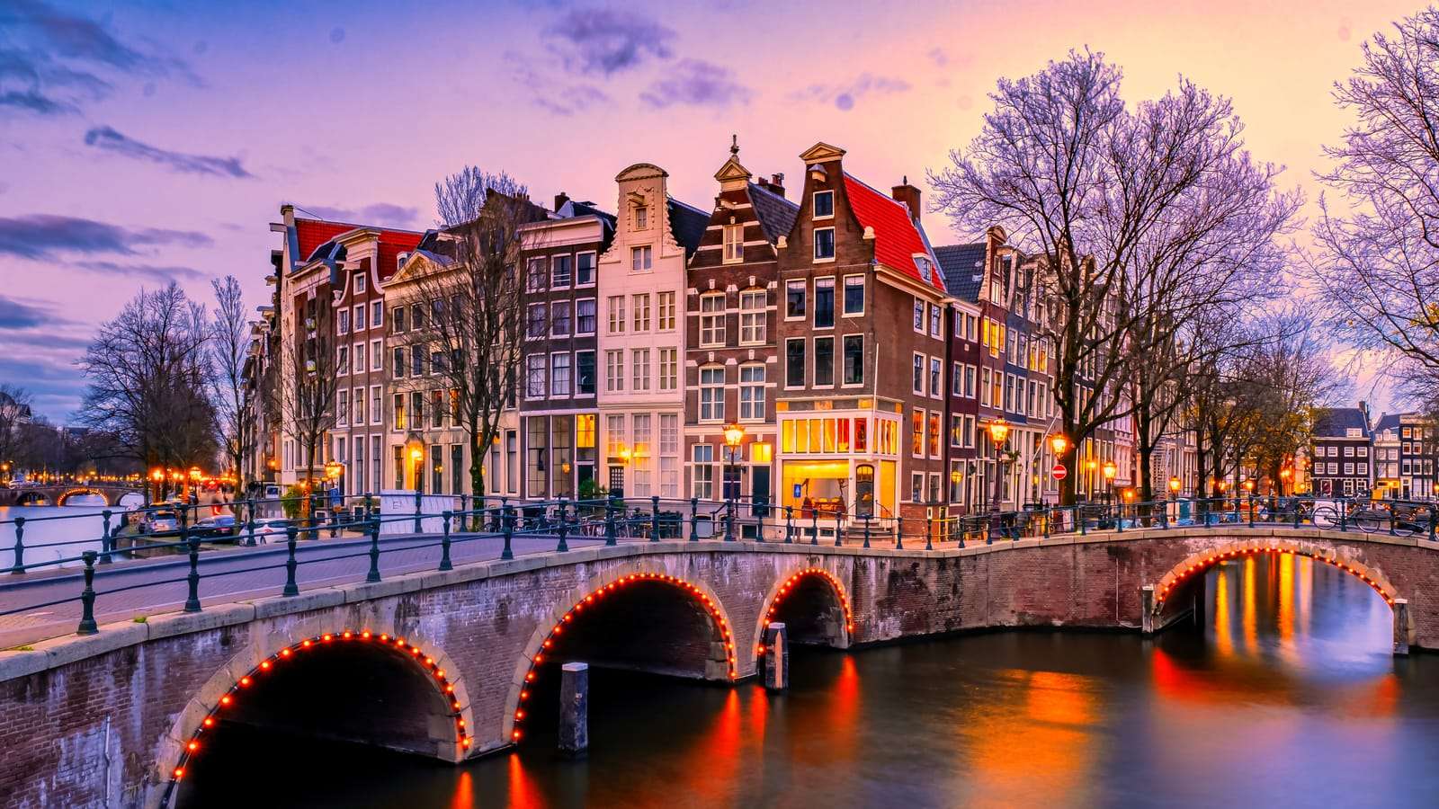 Top 6 Must-Do Activities in Amsterdam - Girls Who Travel